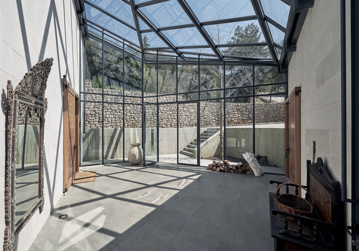 D House - FAR Architects